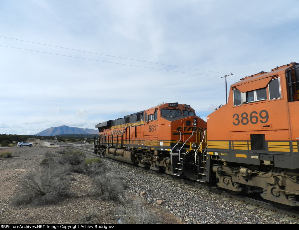 BNSF 6811